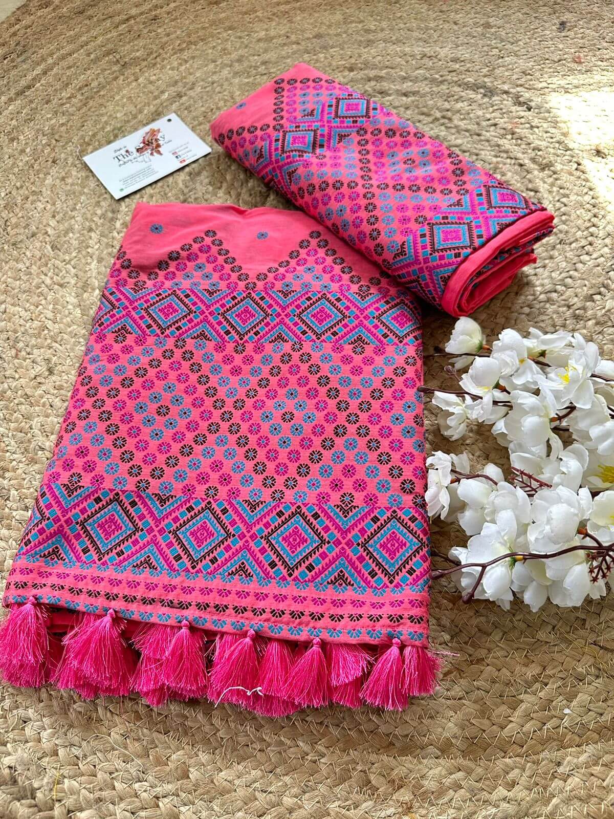 Gulapi Mekhela Sador – Styleinthesway